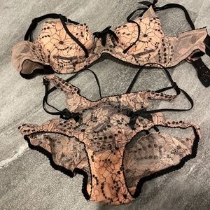 Agent Provocateur Stunning Bra And Panties - Gem
